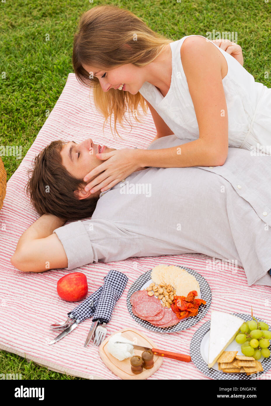 Picnic sunny hi-res stock photography and images - Alamy