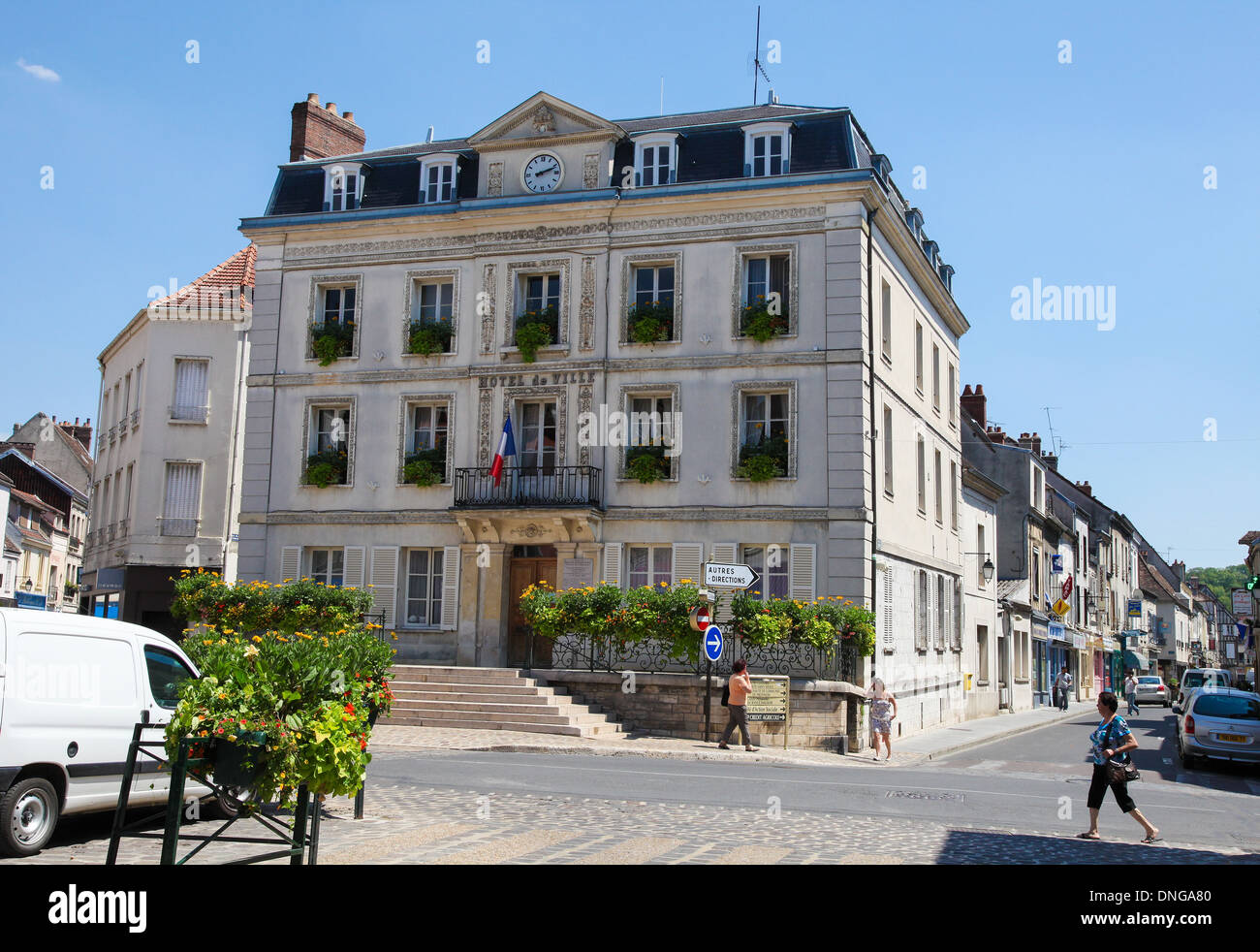 Hotel de ville of the old town of provins hi-res stock photography and ...