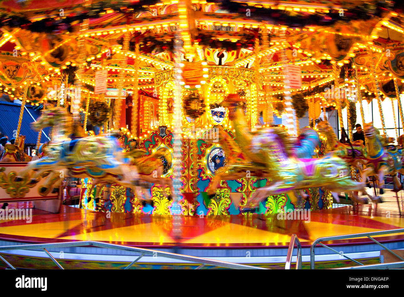 Merry go round amusement ride hi-res stock photography and images - Alamy