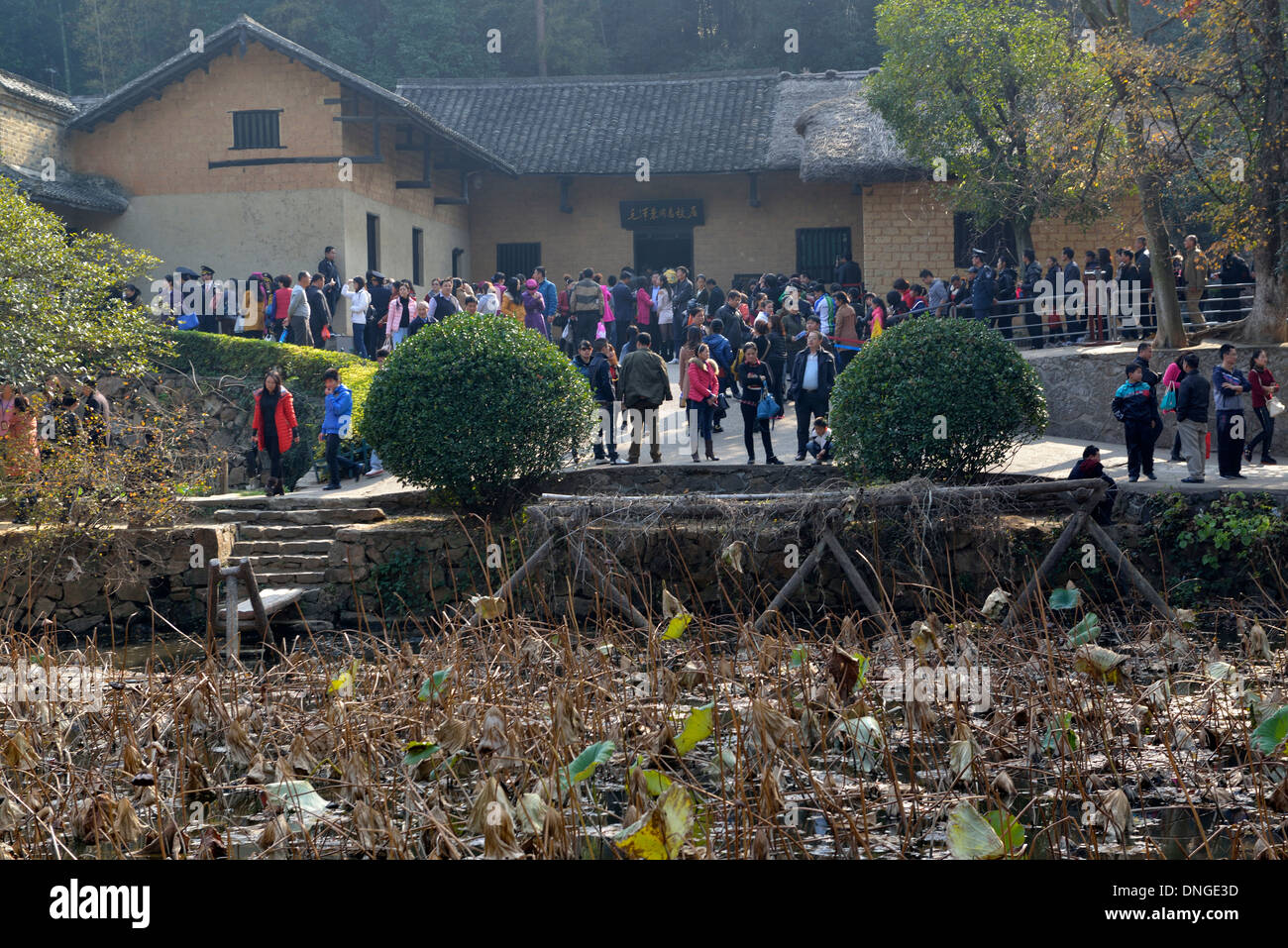 Worship hi-res stock photography and images - Alamy