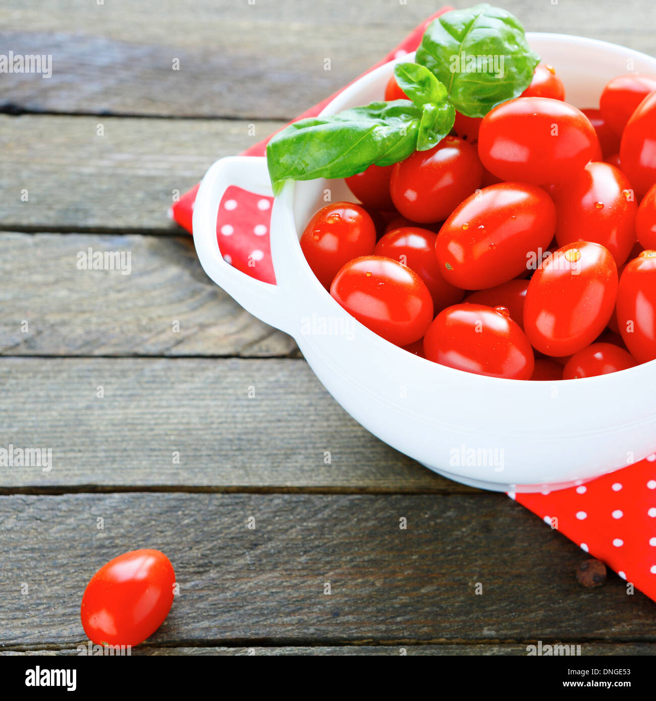 Tomatoes tomatos vegetables basil hi-res stock photography and images ...