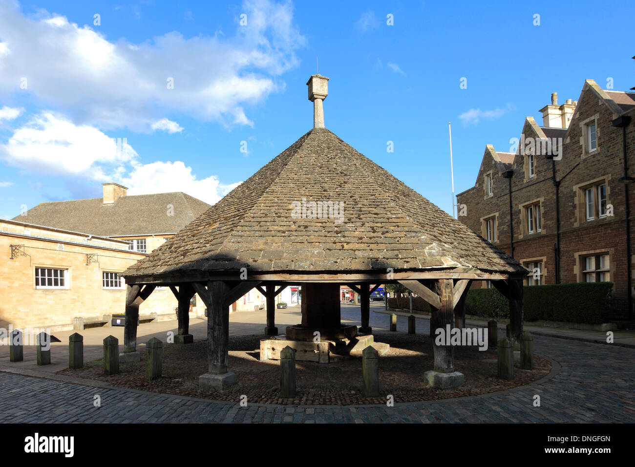 Buttercross oakham rutland england uk hi-res stock photography and ...