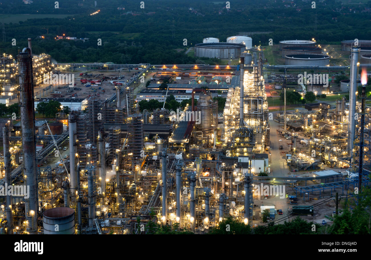 German oil refineries hi-res stock photography and images - Alamy