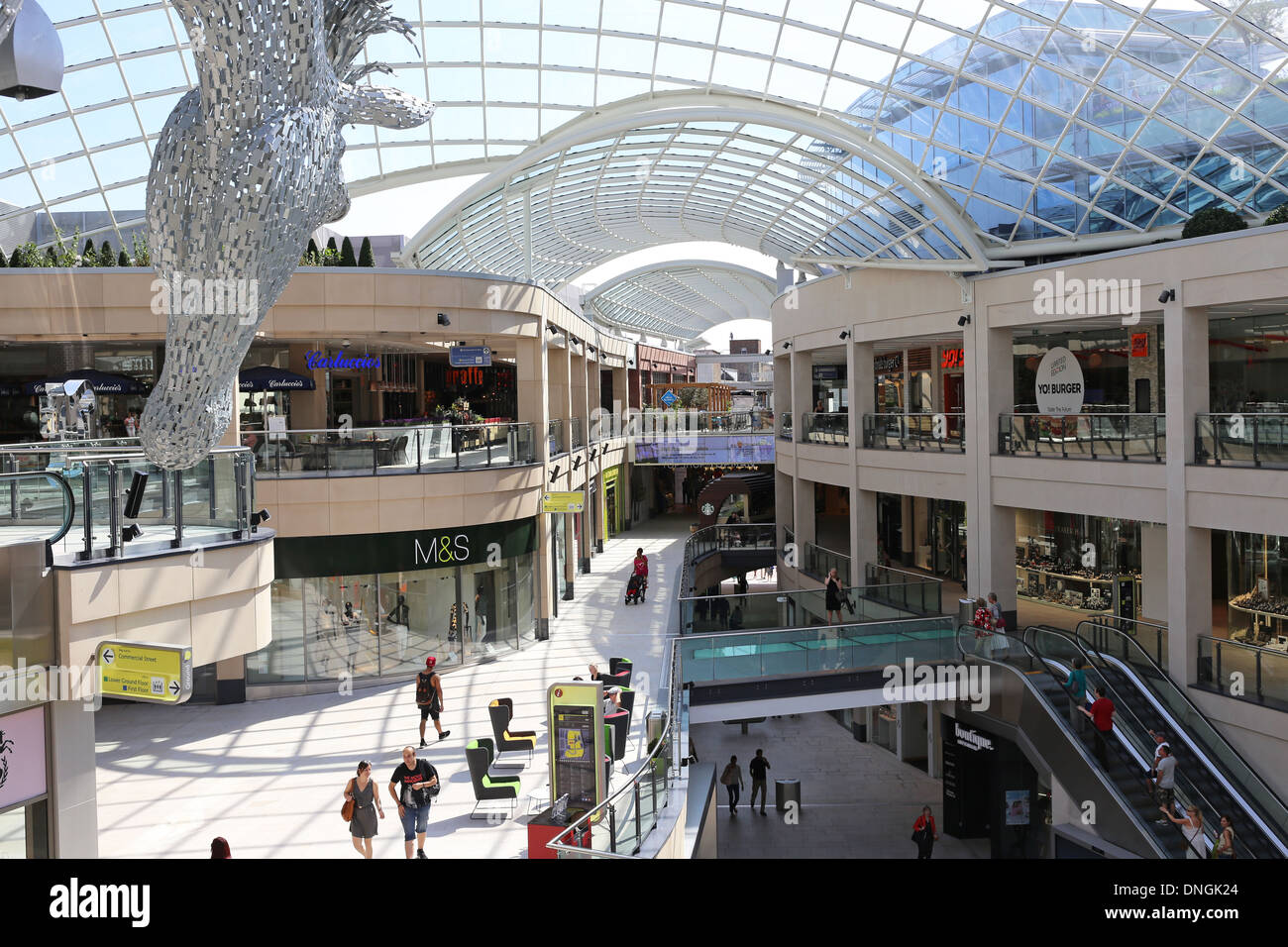 Trinity leeds shopping centre hi-res stock photography and images - Alamy