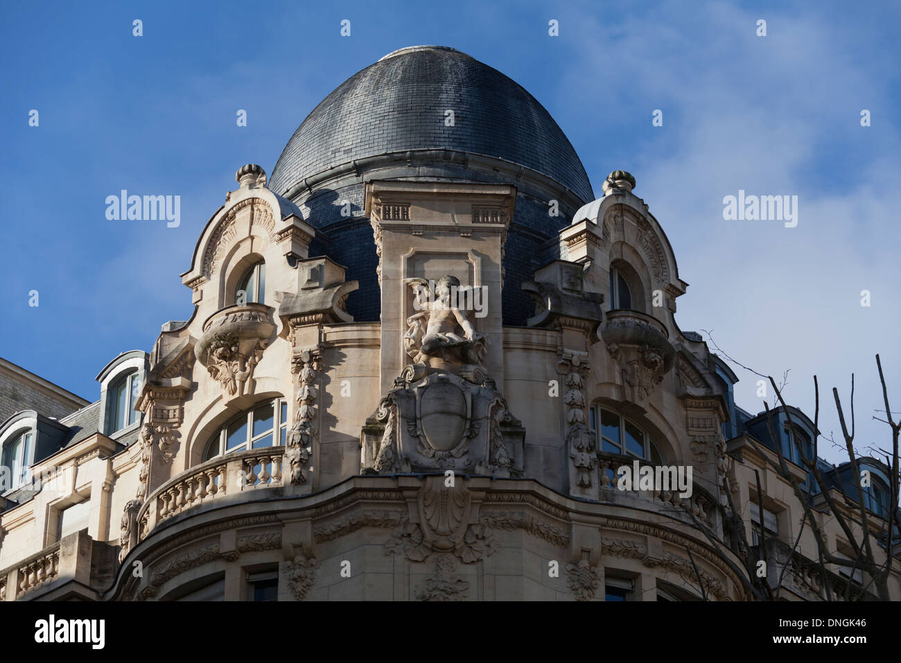 Messine paris hi-res stock photography and images - Alamy