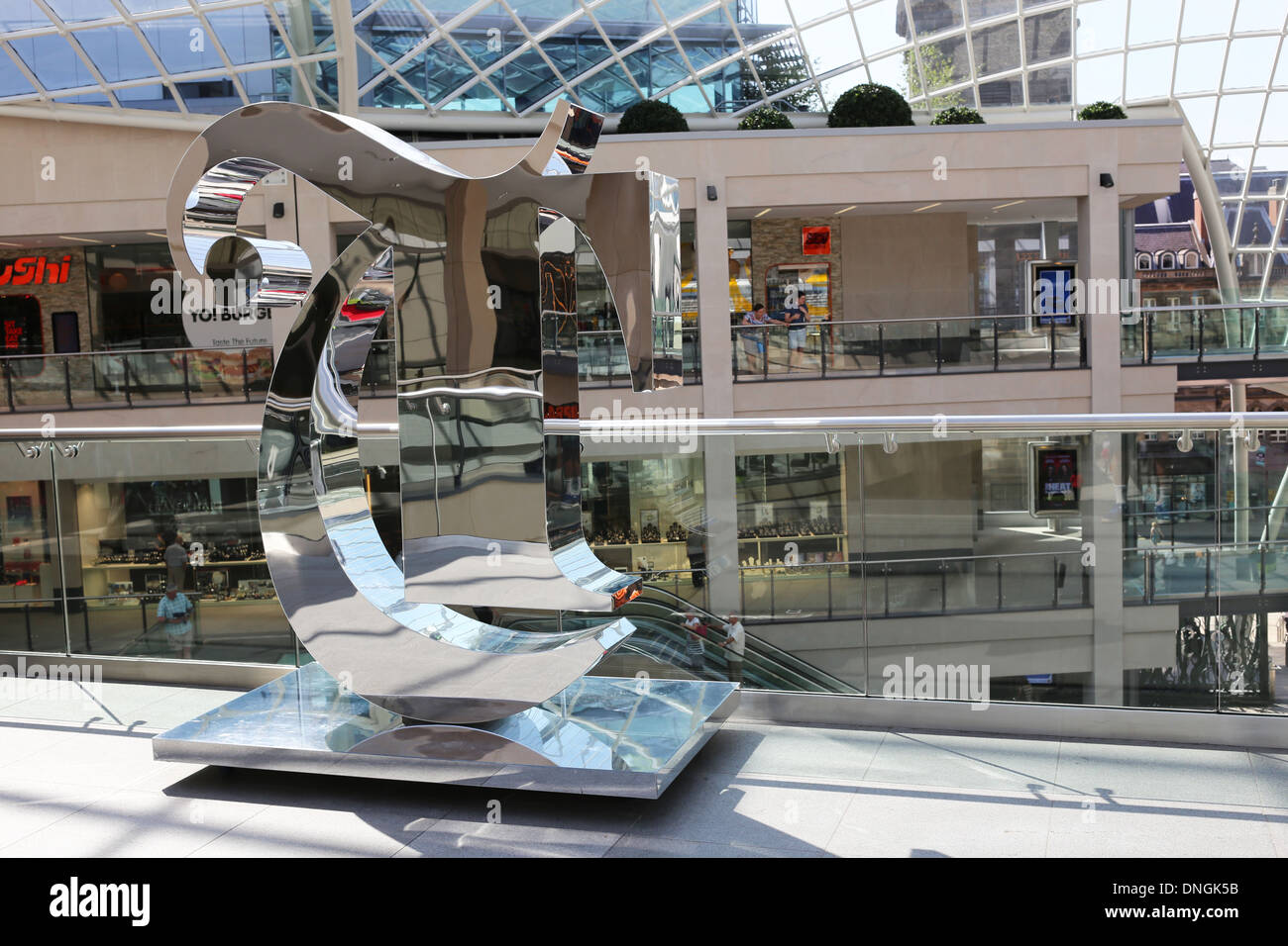 Sculpture Of Packhorse Trinity Leeds Shopping Centre High Resolution ...