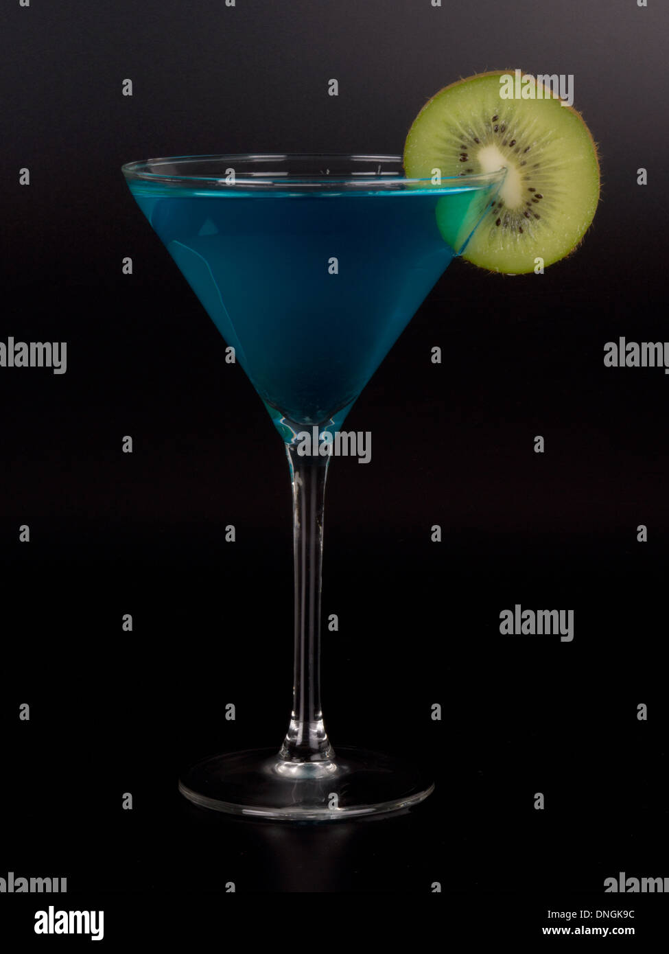 Blue cocktail black background hi-res stock photography and images - Alamy