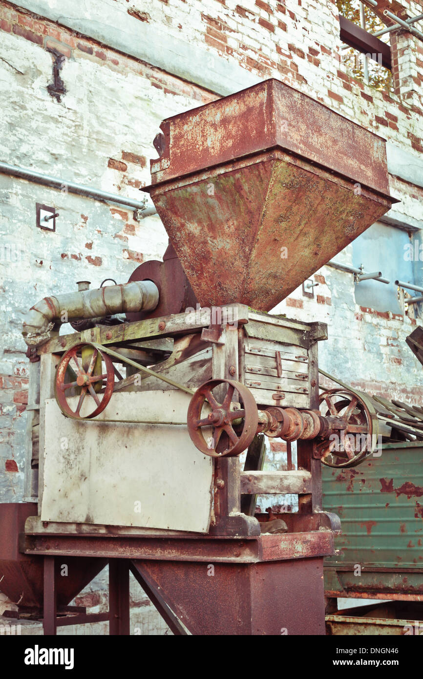 Old antique grain wagon hi-res stock photography and images - Alamy