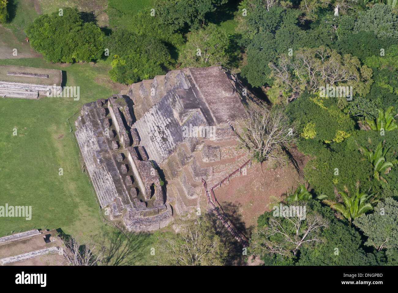 Xunantunich Mayan Site Ruins In Belize Tropical Discovery