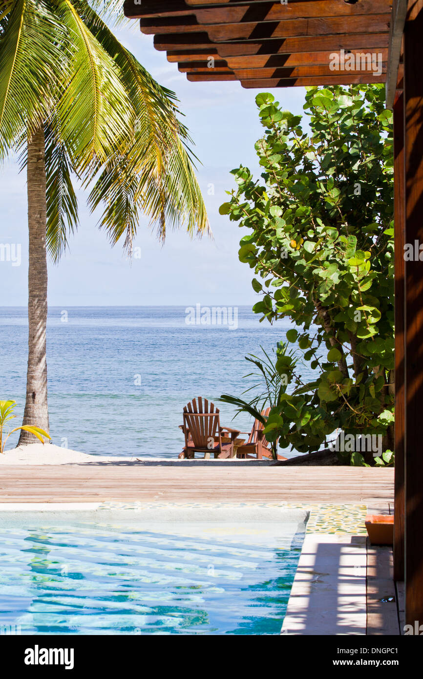 beautiful tropical swimming pool in the coast of Belize Stock Photo - Alamy