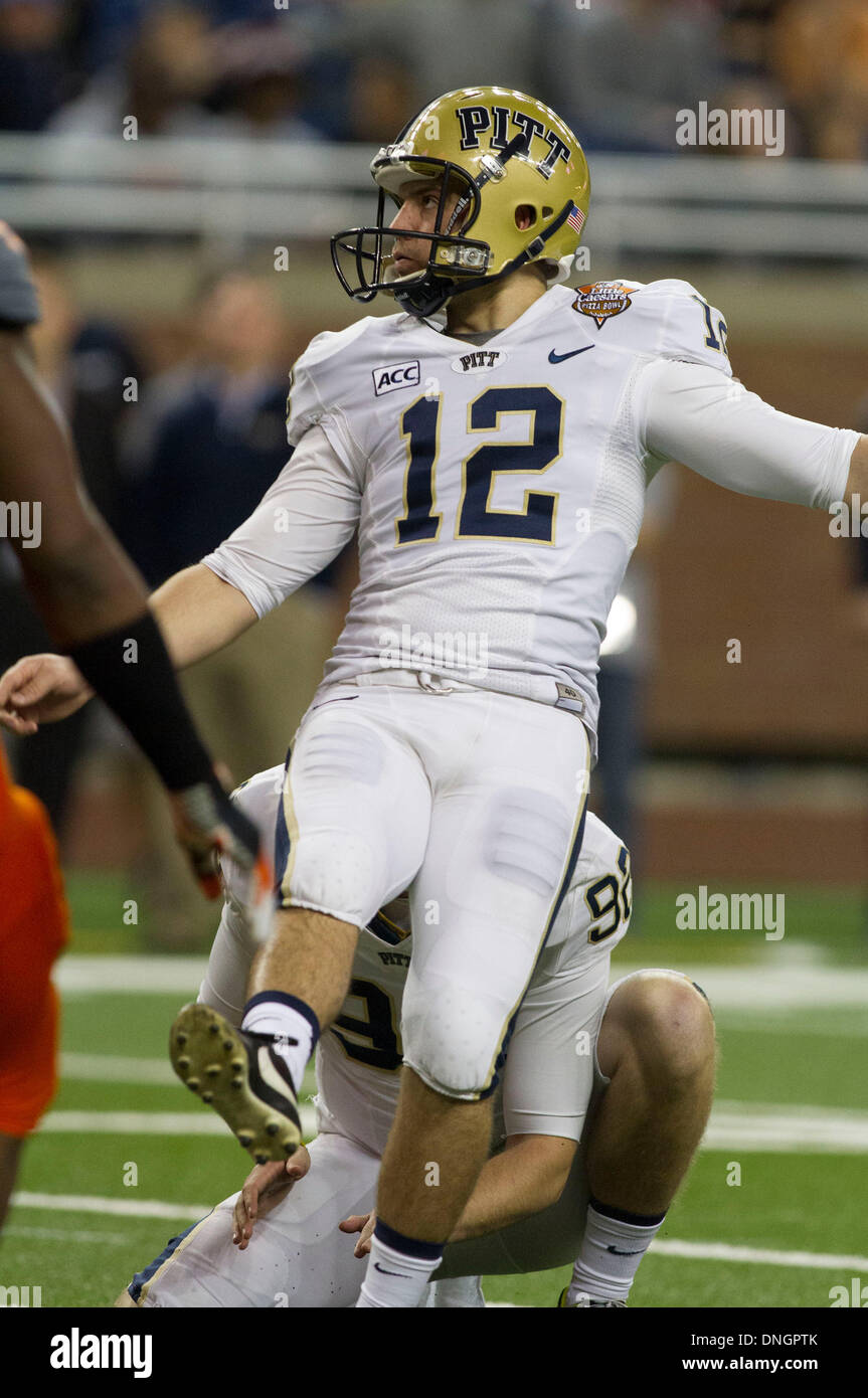 Chris blewitt hi-res stock photography and images - Alamy