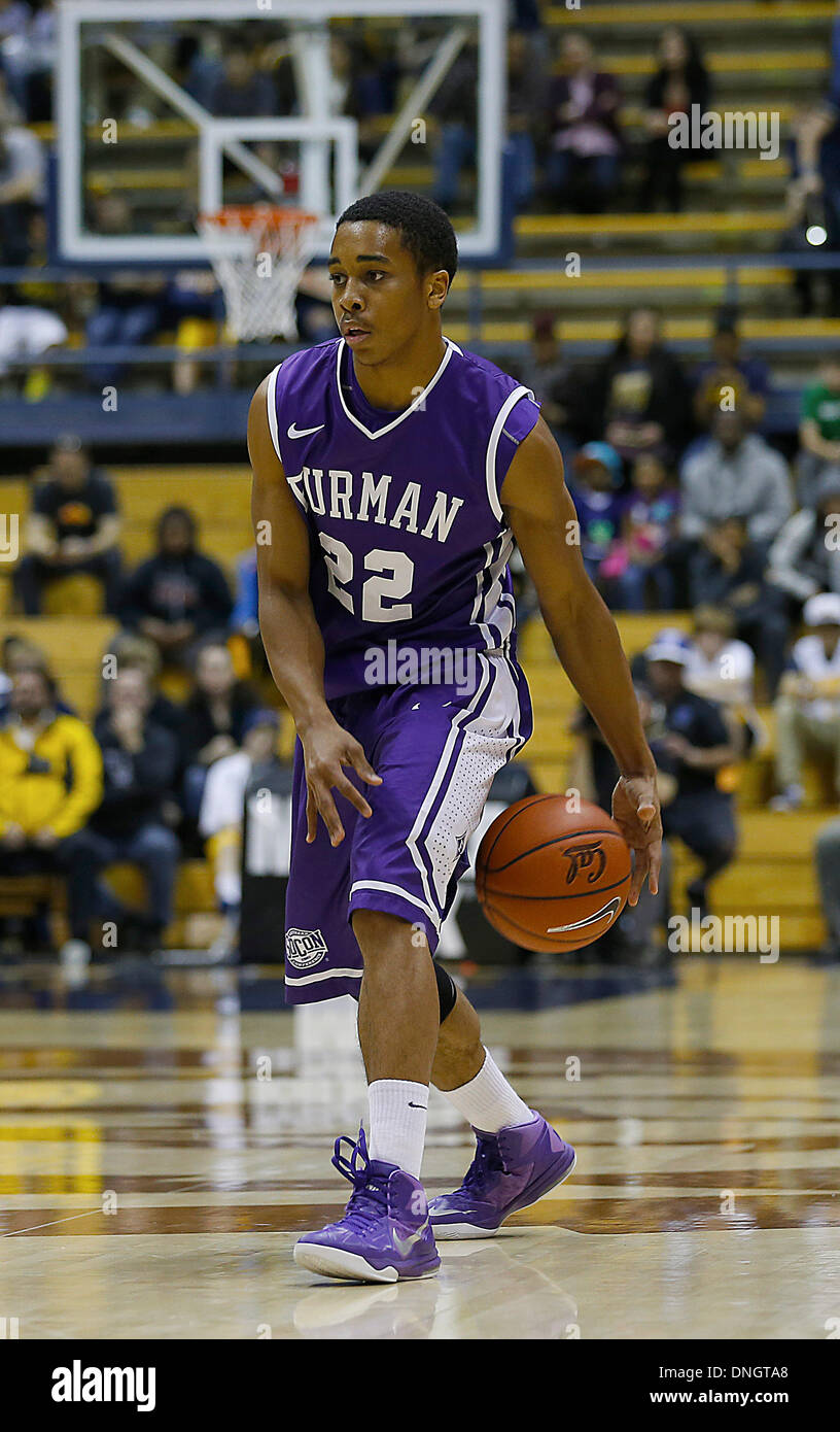 William gates basketball hi-res stock photography and images - Alamy