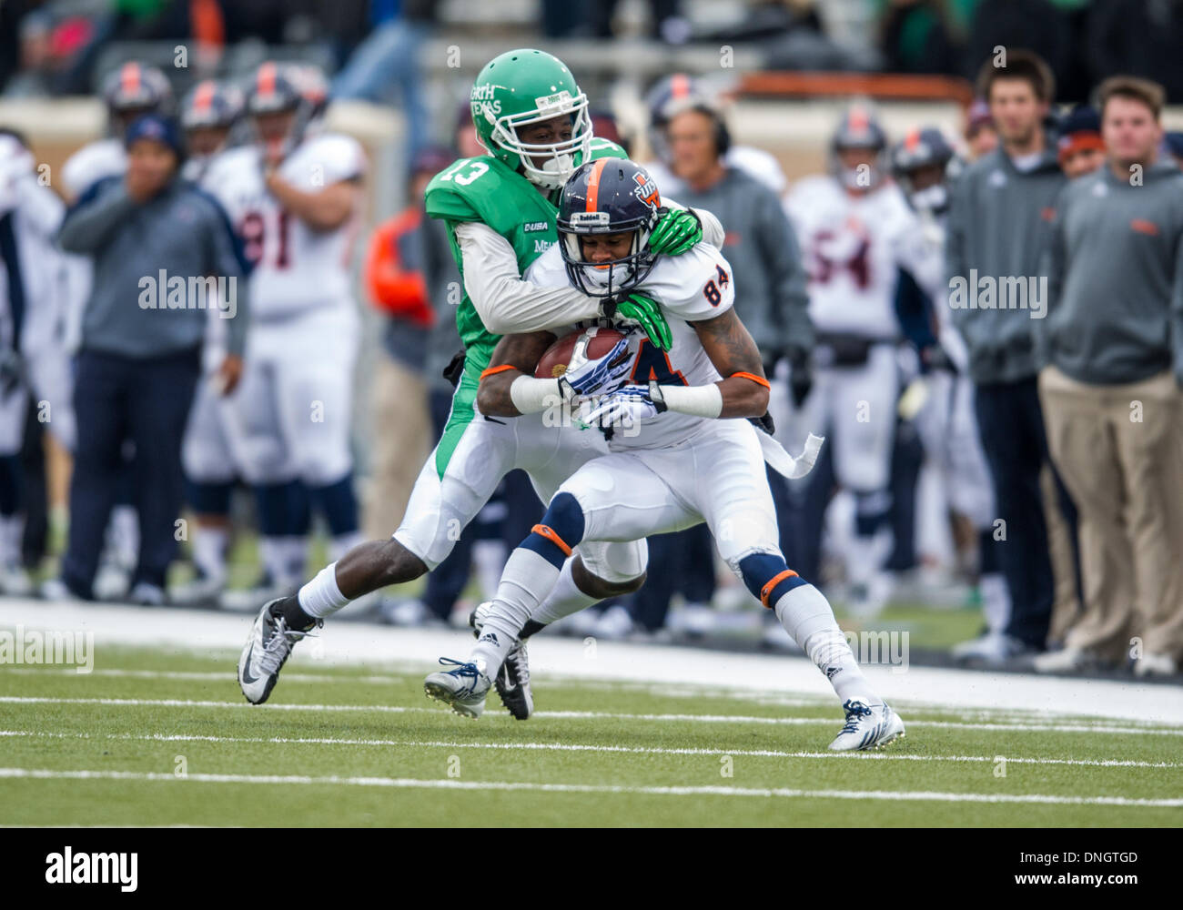 James denton 2013 hi-res stock photography and images - Alamy