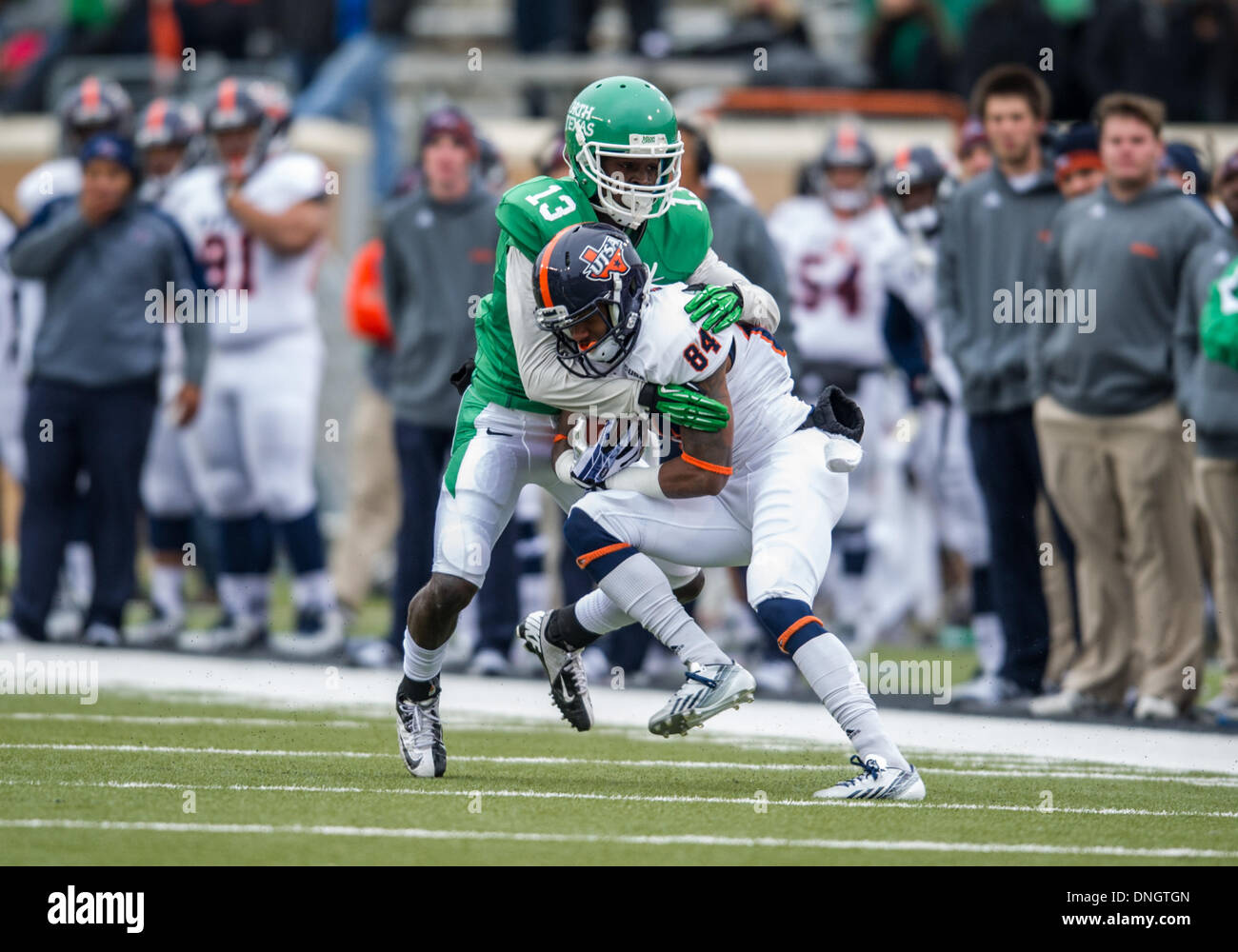 James denton 2013 hi-res stock photography and images - Alamy