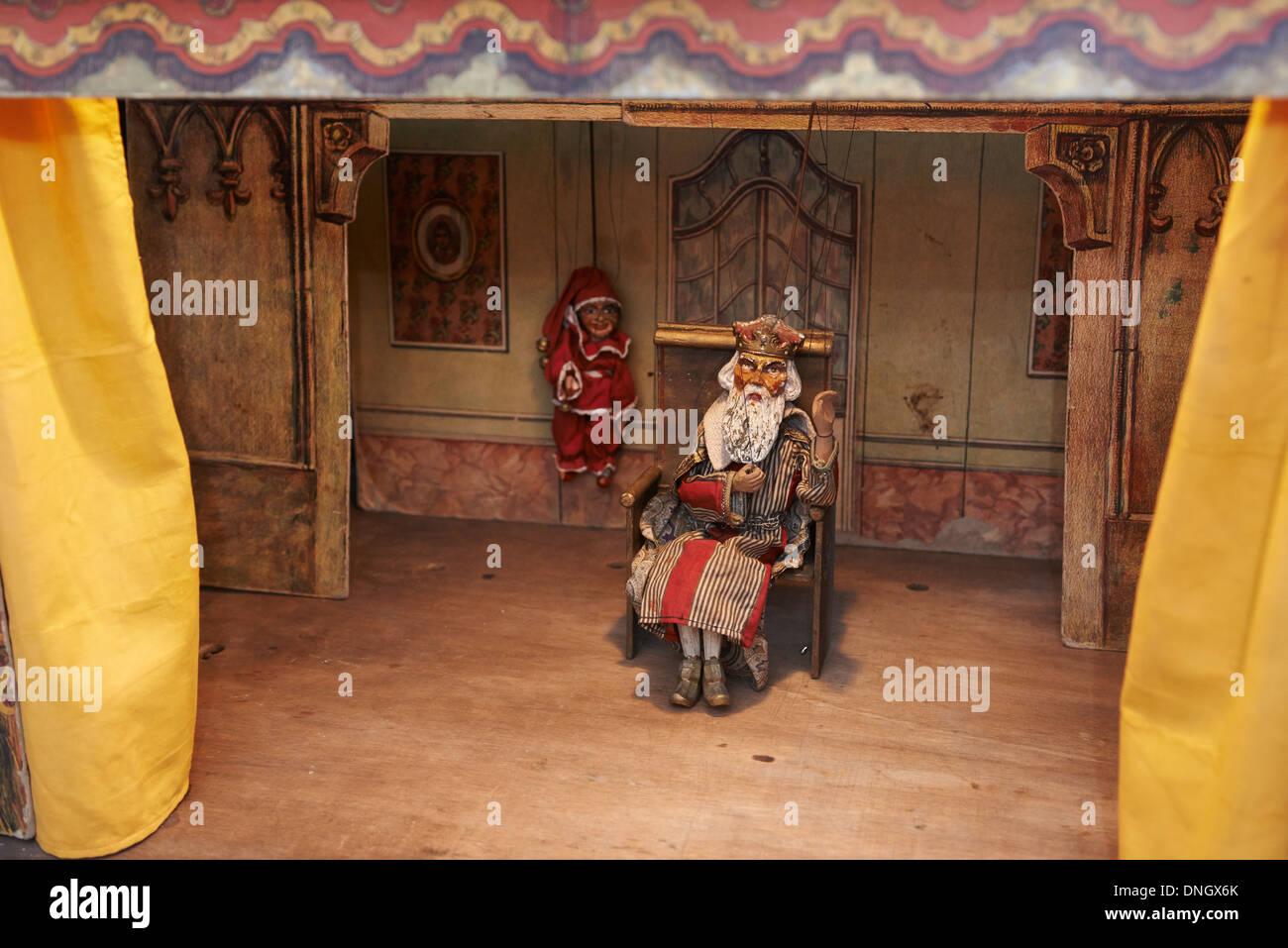 Vintage puppet theater - show - Kasperle and king Stock Photo - Alamy