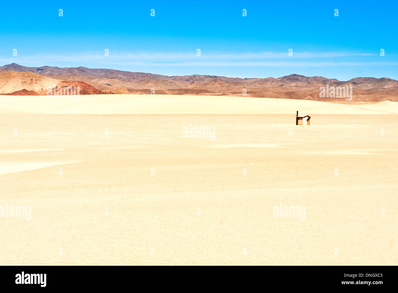 Desert sand building hi-res stock photography and images - Alamy