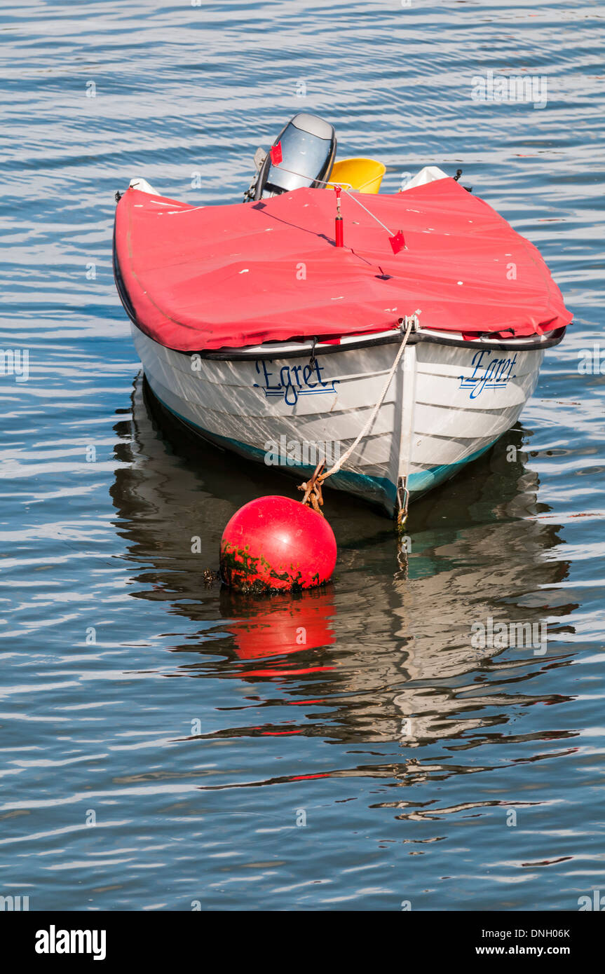 White dinghy hi-res stock photography and images - Alamy