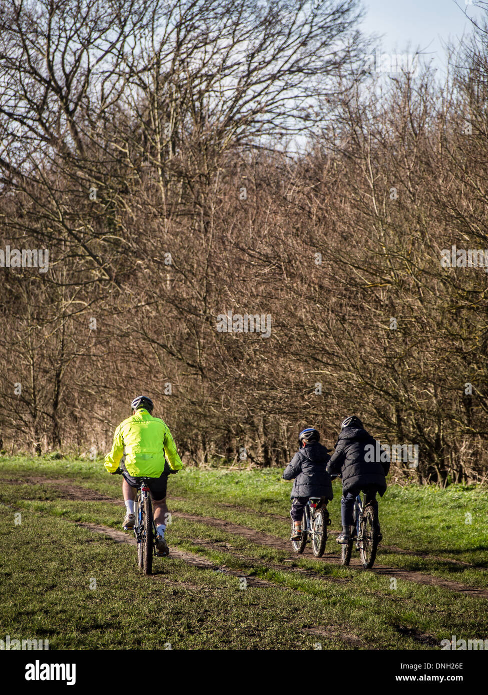 Cycle together hi-res stock photography and images - Alamy