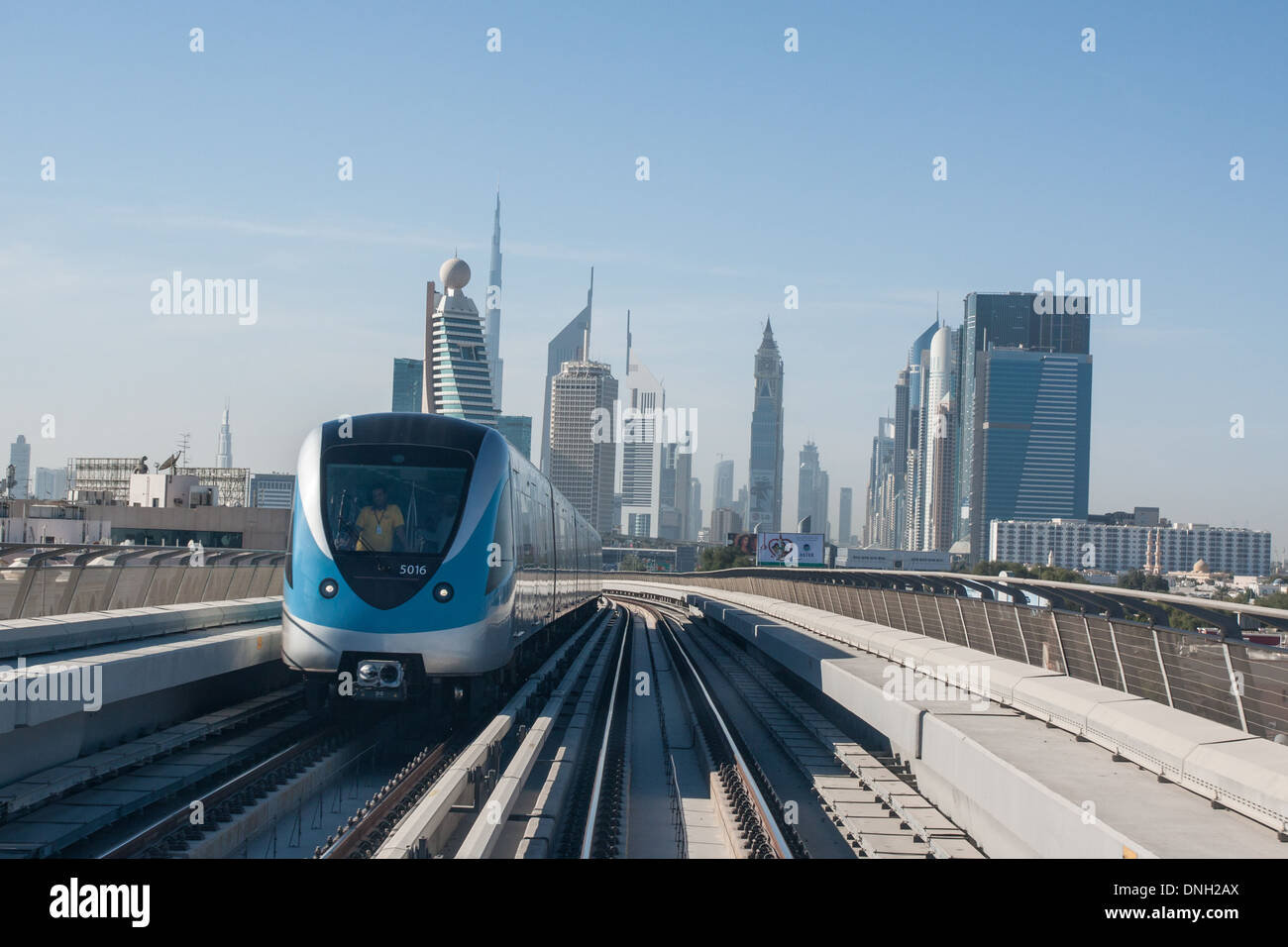 Elevated metro line in dubai hi-res stock photography and images - Alamy
