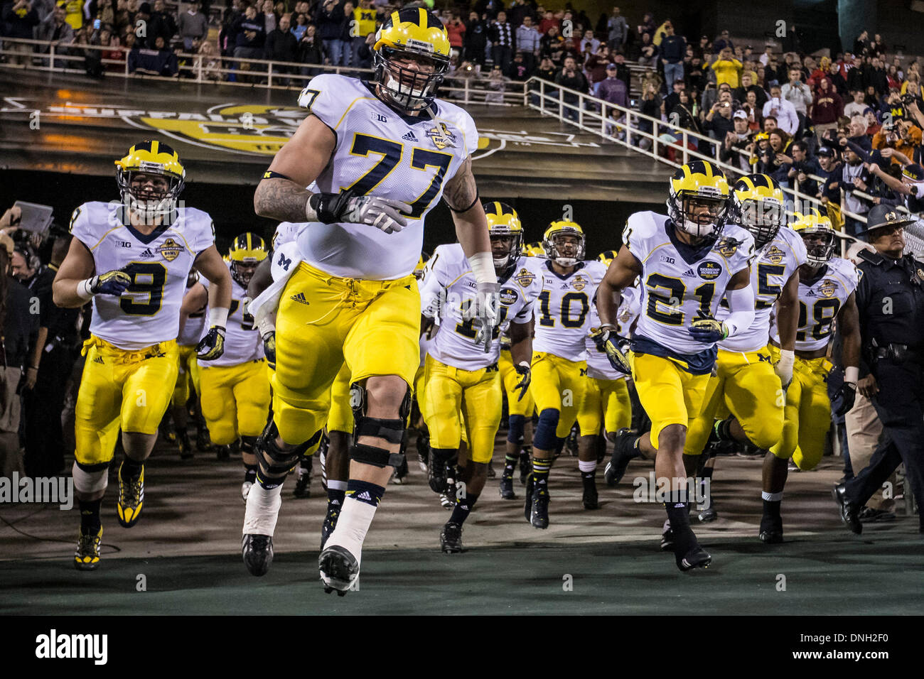 Tempe, Arizona, USA. 28th Dec, 2013. December 28, 2103: Michigan ...