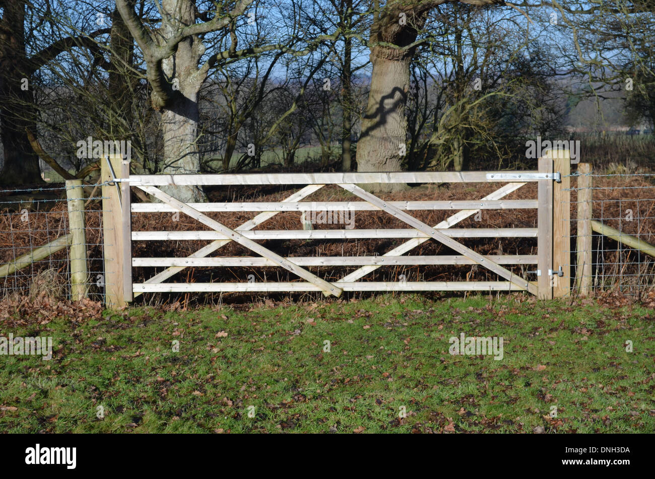 Wooden farm gate Stock Photo - Alamy