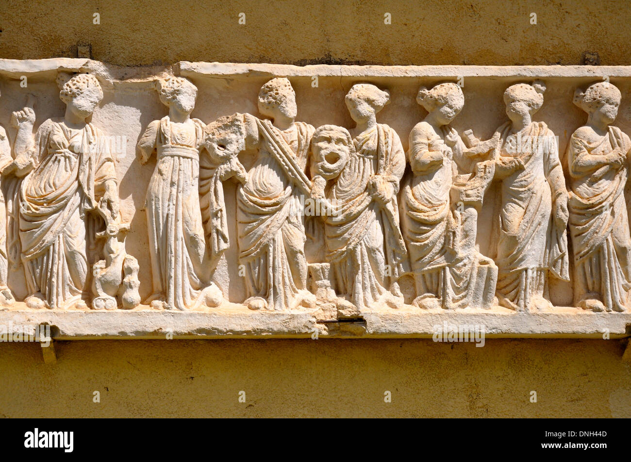 Roman frieze hi-res stock photography and images - Alamy