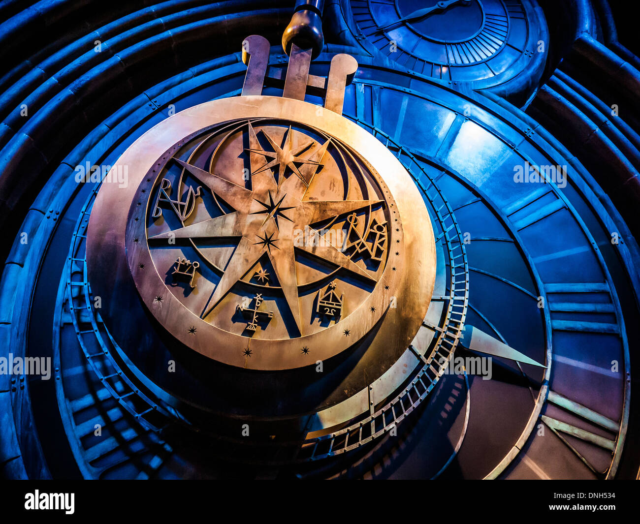 Giant pendulum from Prisoner of Azkaban At Warner Bros. Studio Tour ...