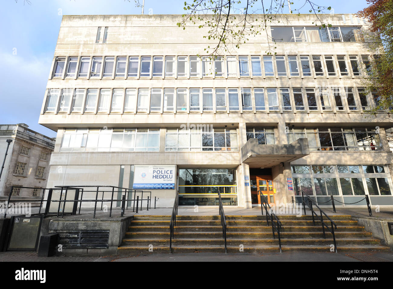 Cardiff Central police station Stock Photo - Alamy