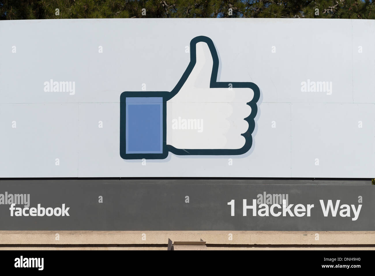 Facebook Like sign. 1 Hacker Way Stock Photo - Alamy