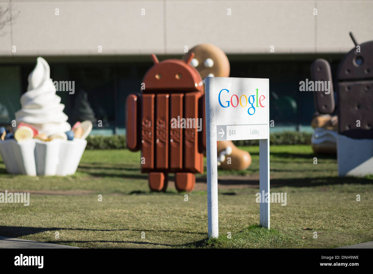Google campus statues hi-res stock photography and images - Alamy