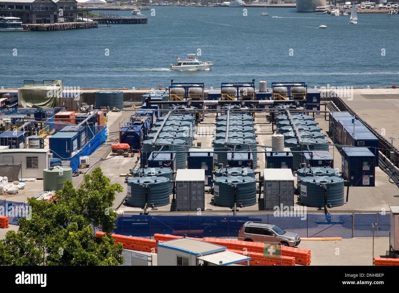 construction site compound at barangaroo commercial development,sydney ...