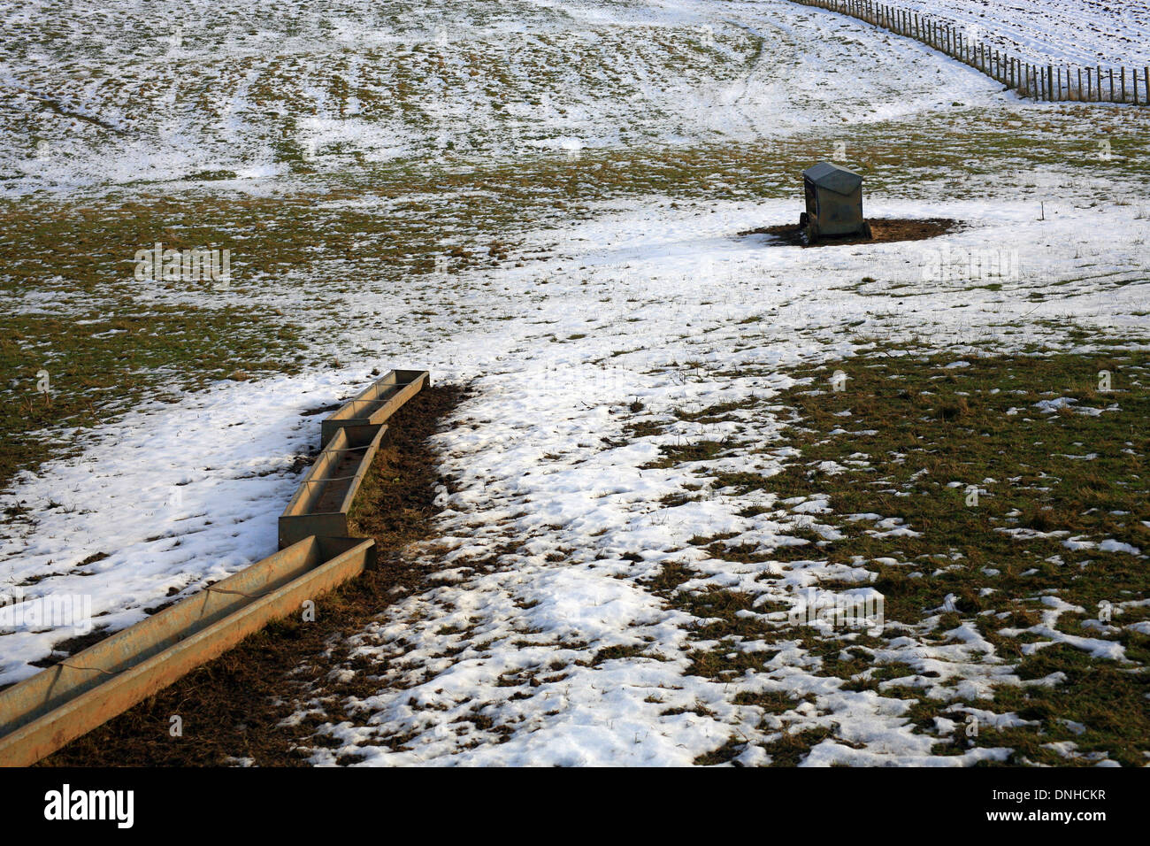 Field covered in snow in winter Elmsted and Bodsham, North Downs ...