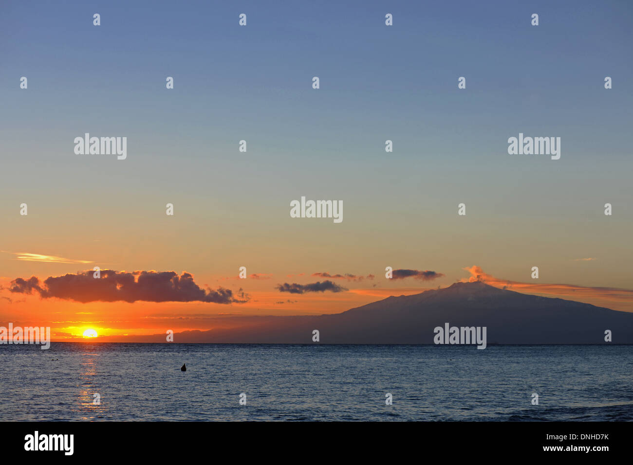 Mt. etna, italy hi-res stock photography and images - Alamy