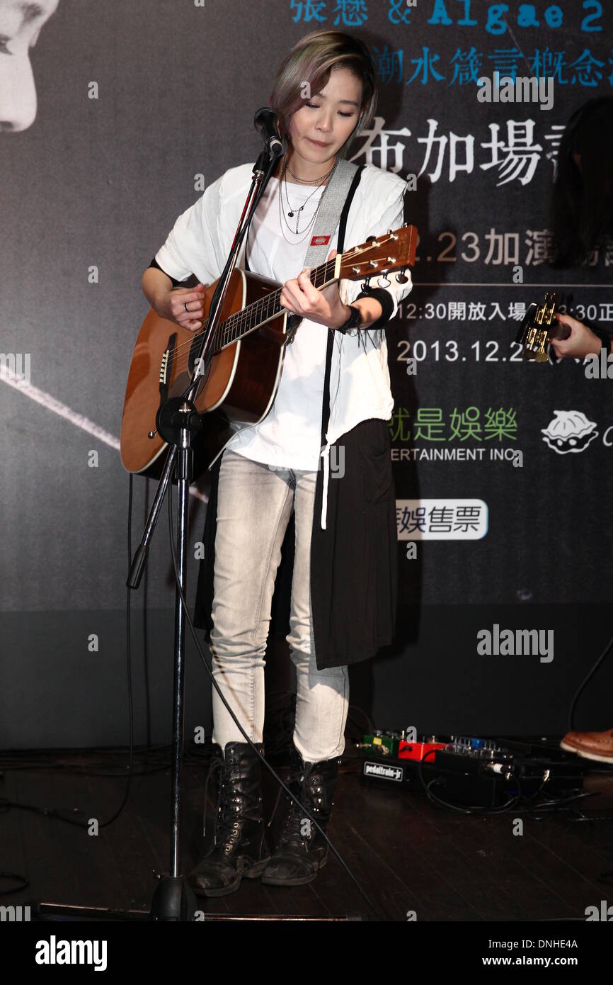 Taipei, China. 27th Dec, 2013. Singer Deserts Chang performs at press ...