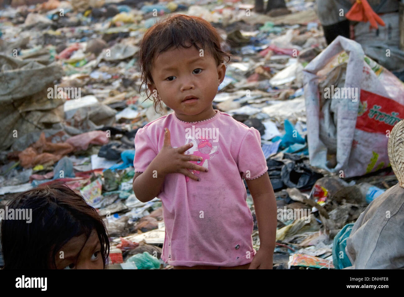 Phnom penh rubbish dump hi-res stock photography and images - Alamy