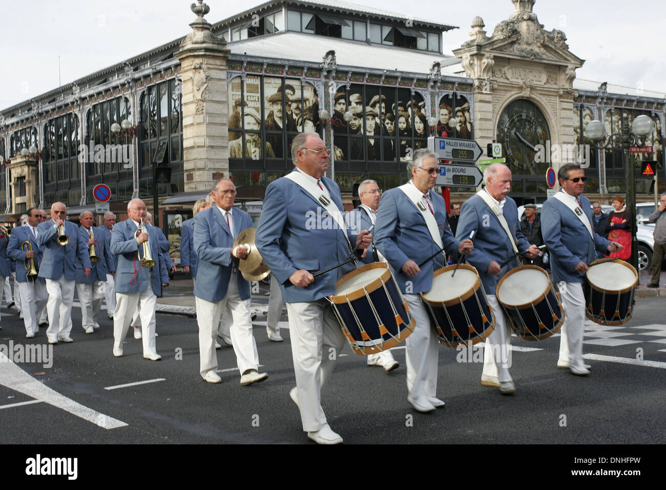 WW2 Remembrance Day parade, Narbonne town centre, Southern France Stock ...