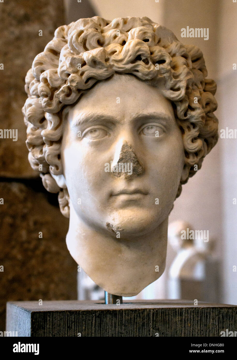 Roman bust man hi-res stock photography and images - Alamy