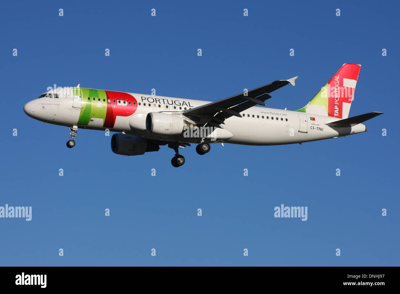 TAP AIR PORTUGAL AIRBUS A320 Stock Photo - Alamy