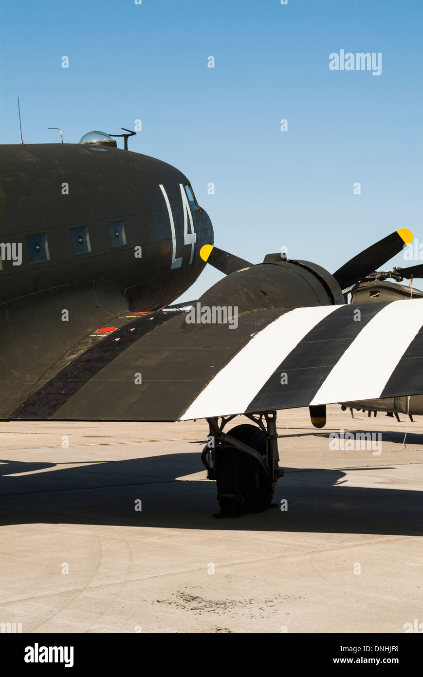 USAAF Douglas C 47 Dakota in authentic world war 2 d-day invasion ...