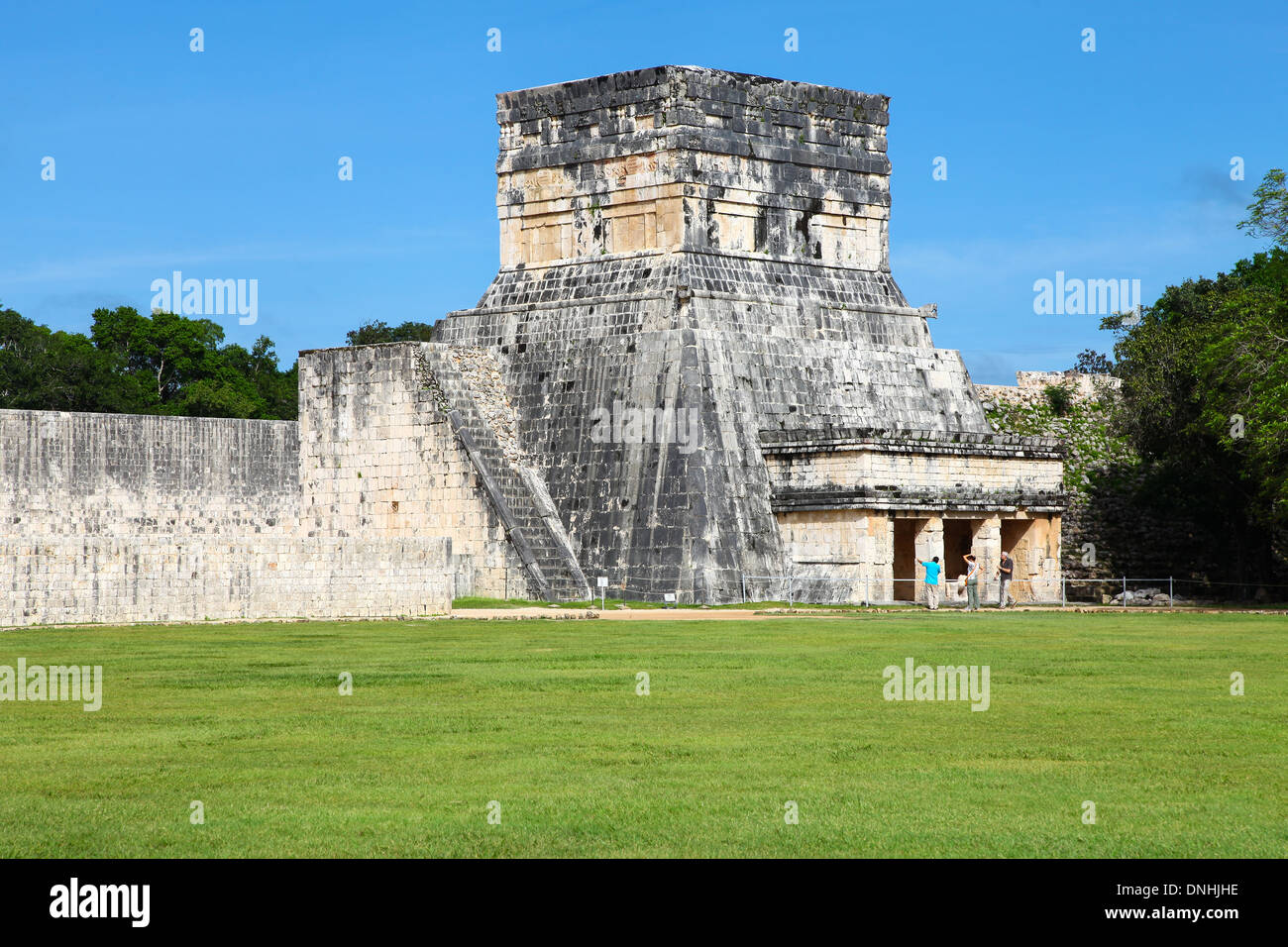 Chichen Itza Mayan ruins on the Yucatan peninsular Mexico North America ...