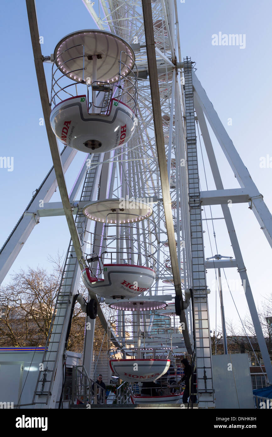 Big wheel fairground uk hi-res stock photography and images - Alamy