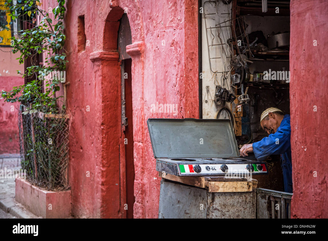 SCRAP MERCHANT, A TRADE IN THE OLD MEDINA, CASABLANCA, MOROCCO, AFRICA ...