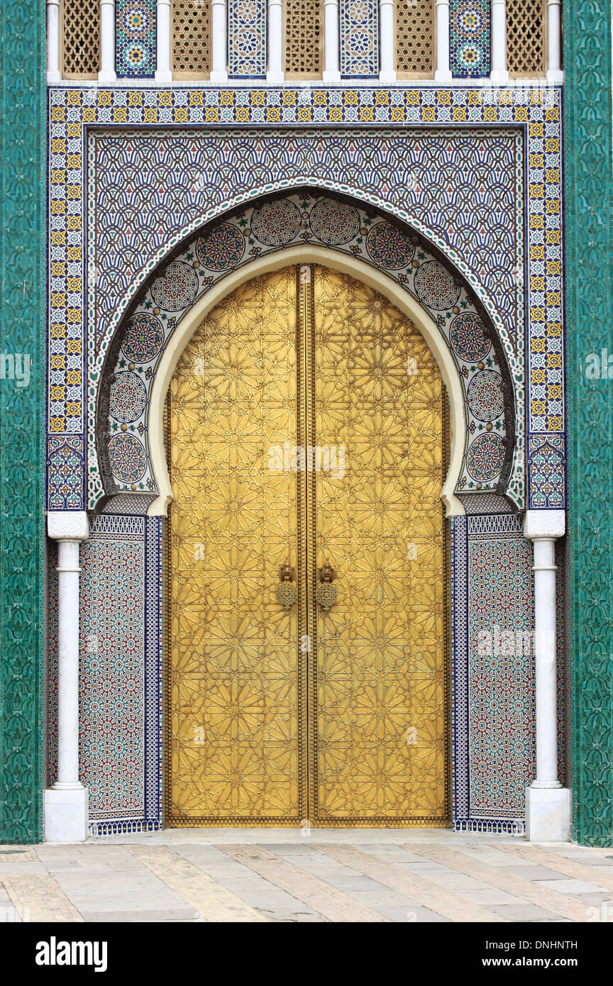 Royal palace of fes morocco hi-res stock photography and images - Alamy