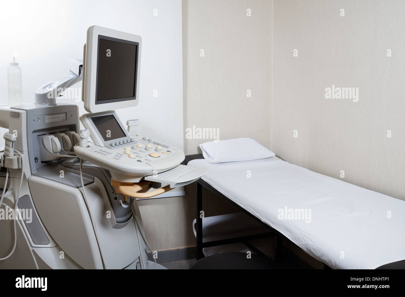 Ultrasound machine keyboard hi-res stock photography and images - Alamy