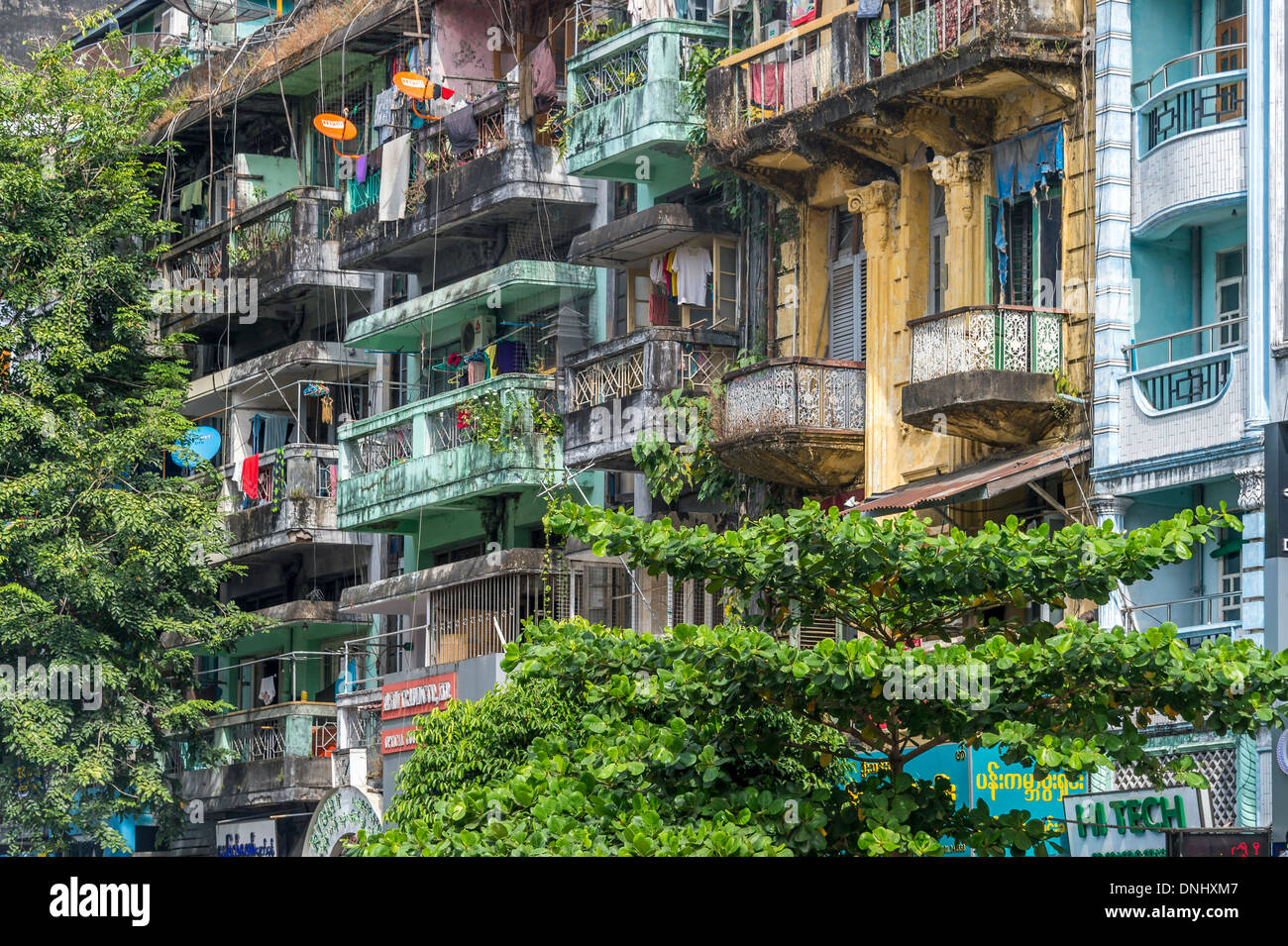 Yangon city hi-res stock photography and images - Alamy
