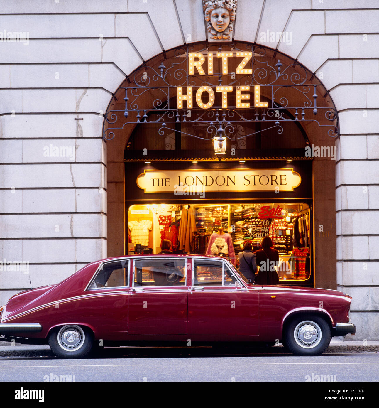 The Ritz Hotel Piccadilly London UK Stock Photo - Alamy