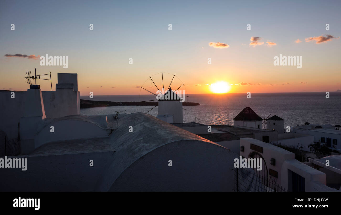 Beautiful sunset in Oia, Santorini,. Greece Stock Photo - Alamy