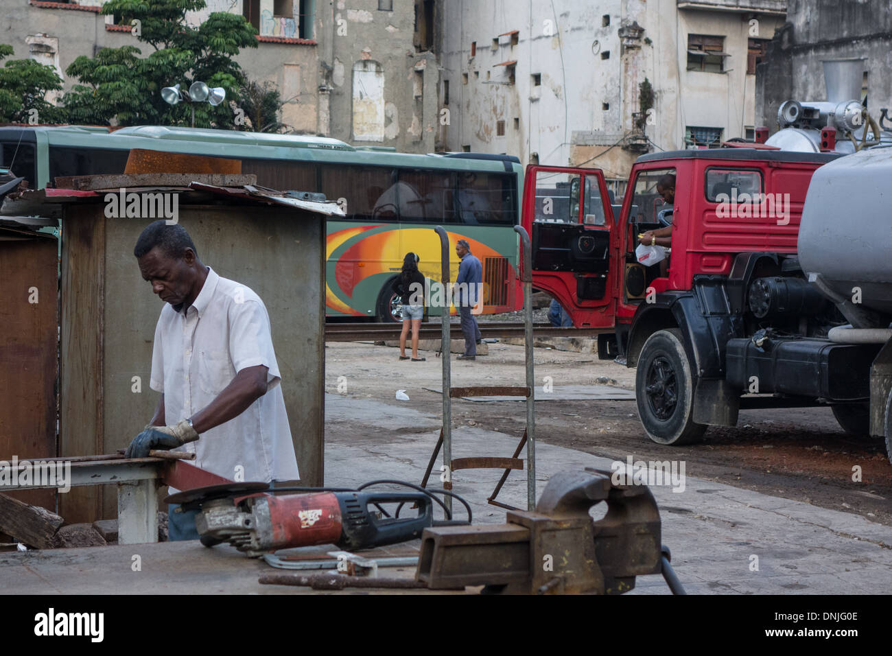 Mechanic central america hi-res stock photography and images - Alamy