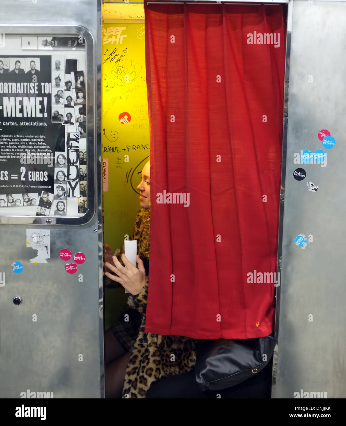 Passport booth hi-res stock photography and images - Alamy