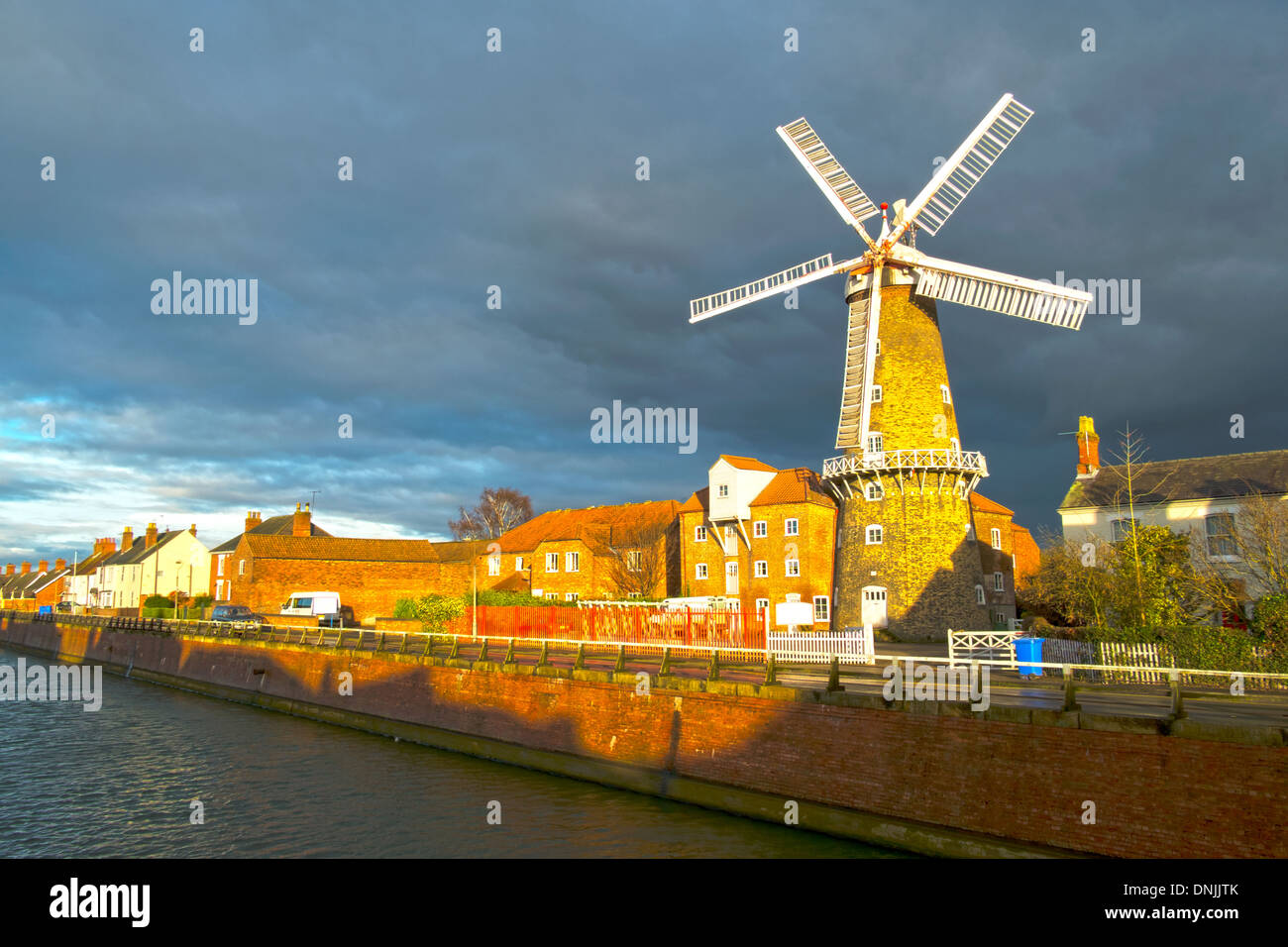 19th century Maud Foster Tower Windmill by the Maud Foster Drain ...